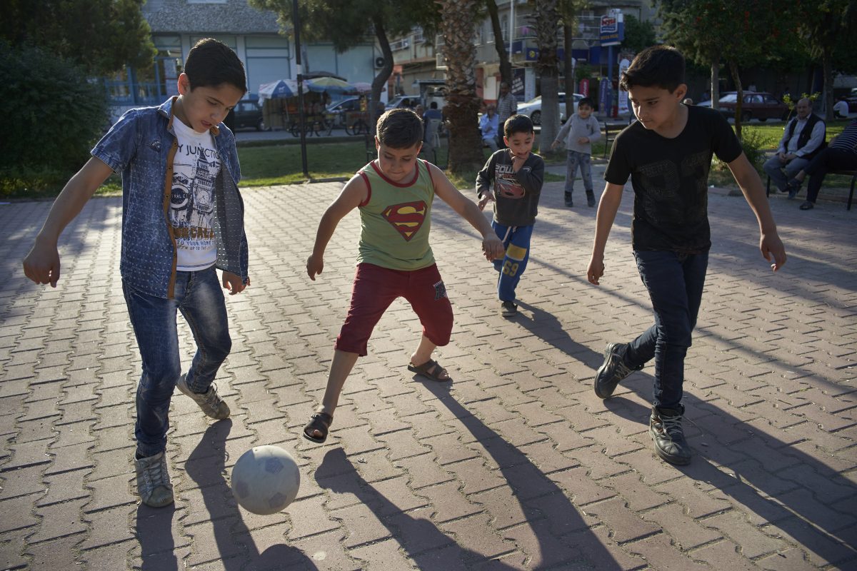 Children on the move: Building migration data capacities - UNICEF DATA